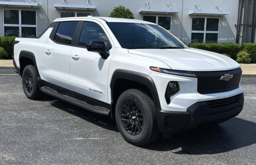 2025 Chevrolet Silverado EV | Crew Cab | 4WD | Pickup – New Work Trucks